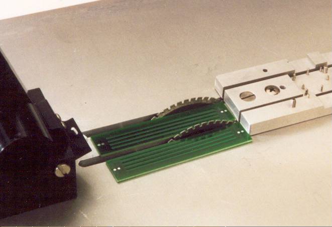 Depaneling Saws for Low Stress PCB Singulation